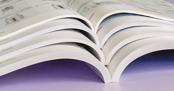 カタログ・冊子を薄い紙で印刷したらどうなるか？ - 薄紙印刷のスーパーライトプリント