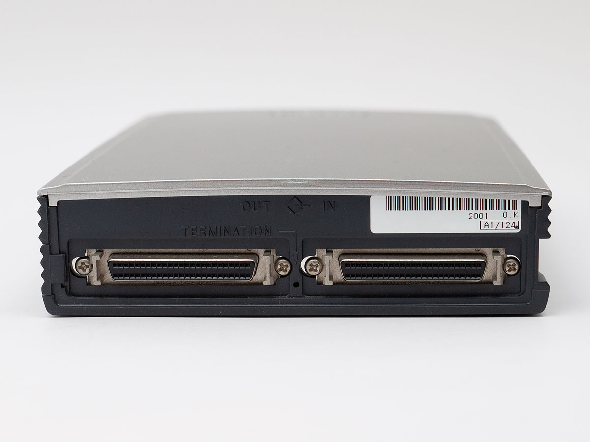 MO Disk（光磁気ディスク） の意味・解説｜ハードウェア｜デザイン・編集・製版工程｜DTP・印刷用語集